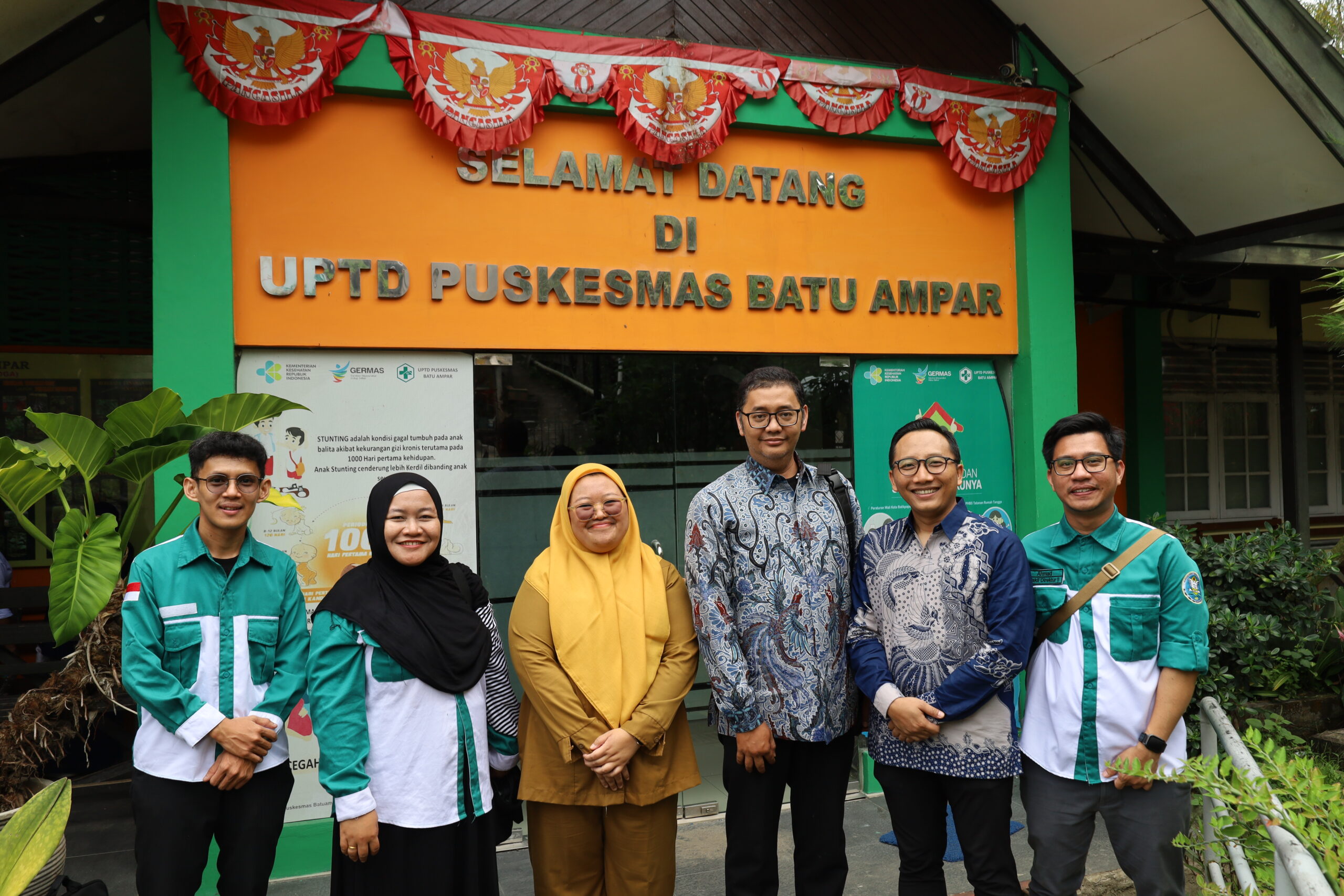 AKREDITASI PROGRAM STUDI D-III FARMASI DAN KUNJUNGAN KE WAHANA PRAKTIK ...
